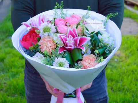 Florarie Timisoara online | Livrare flori la domiciliu in 2 ore